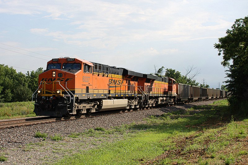 BNSF 6037